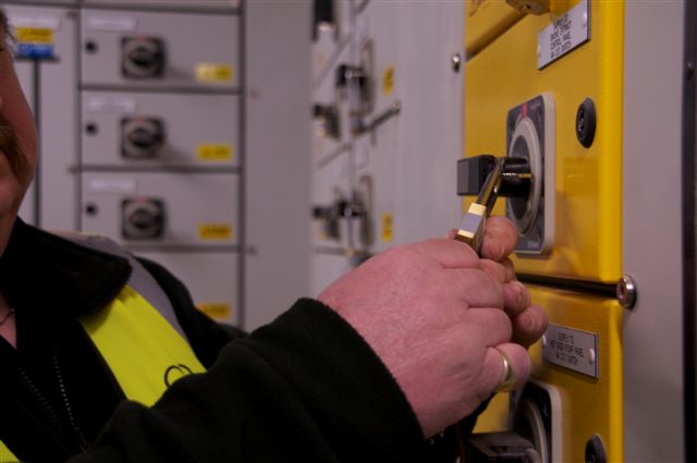 Who can carry out Safe Isolation? - ETT